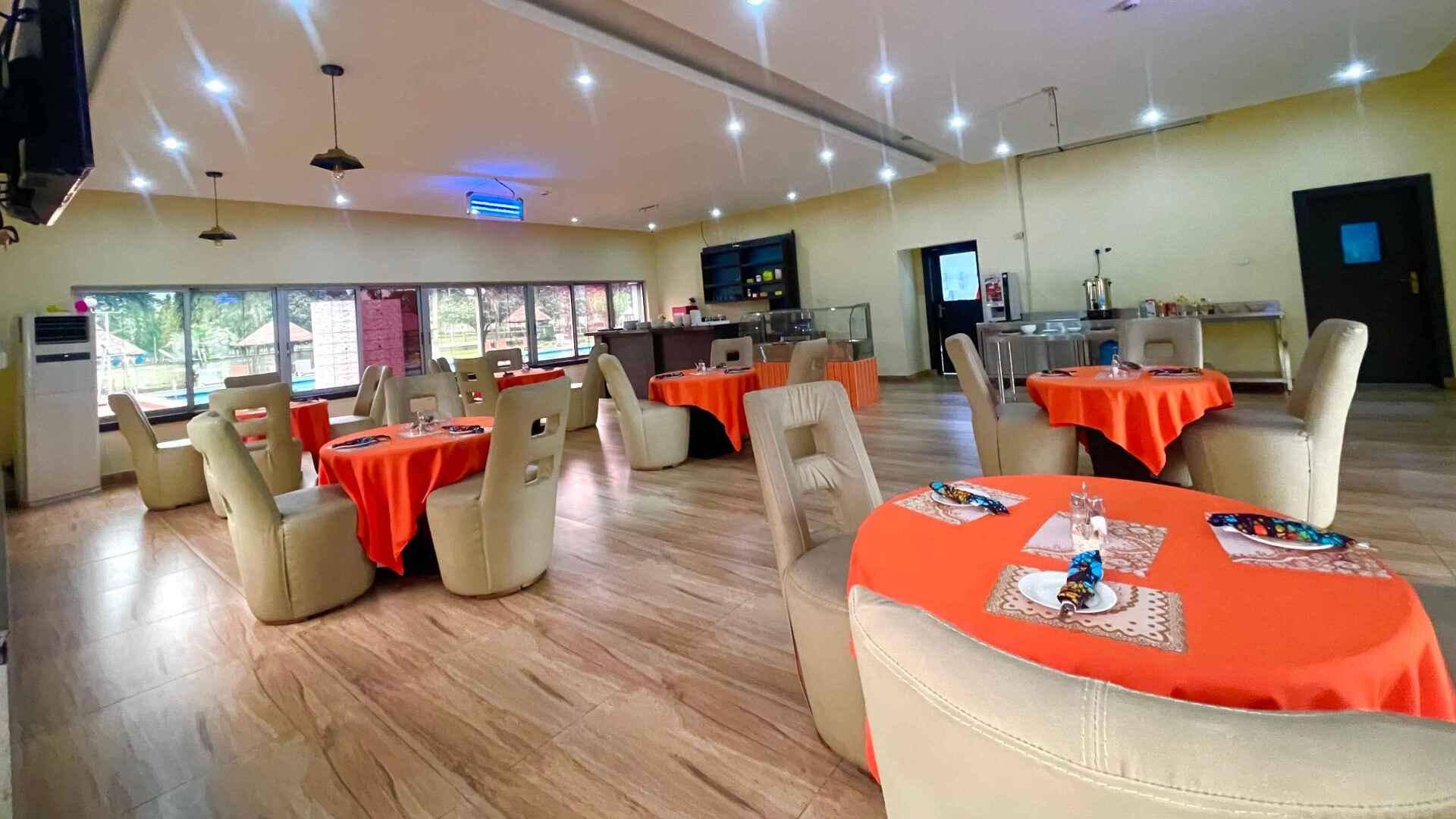 Club House Restaurant - The Garden Camp